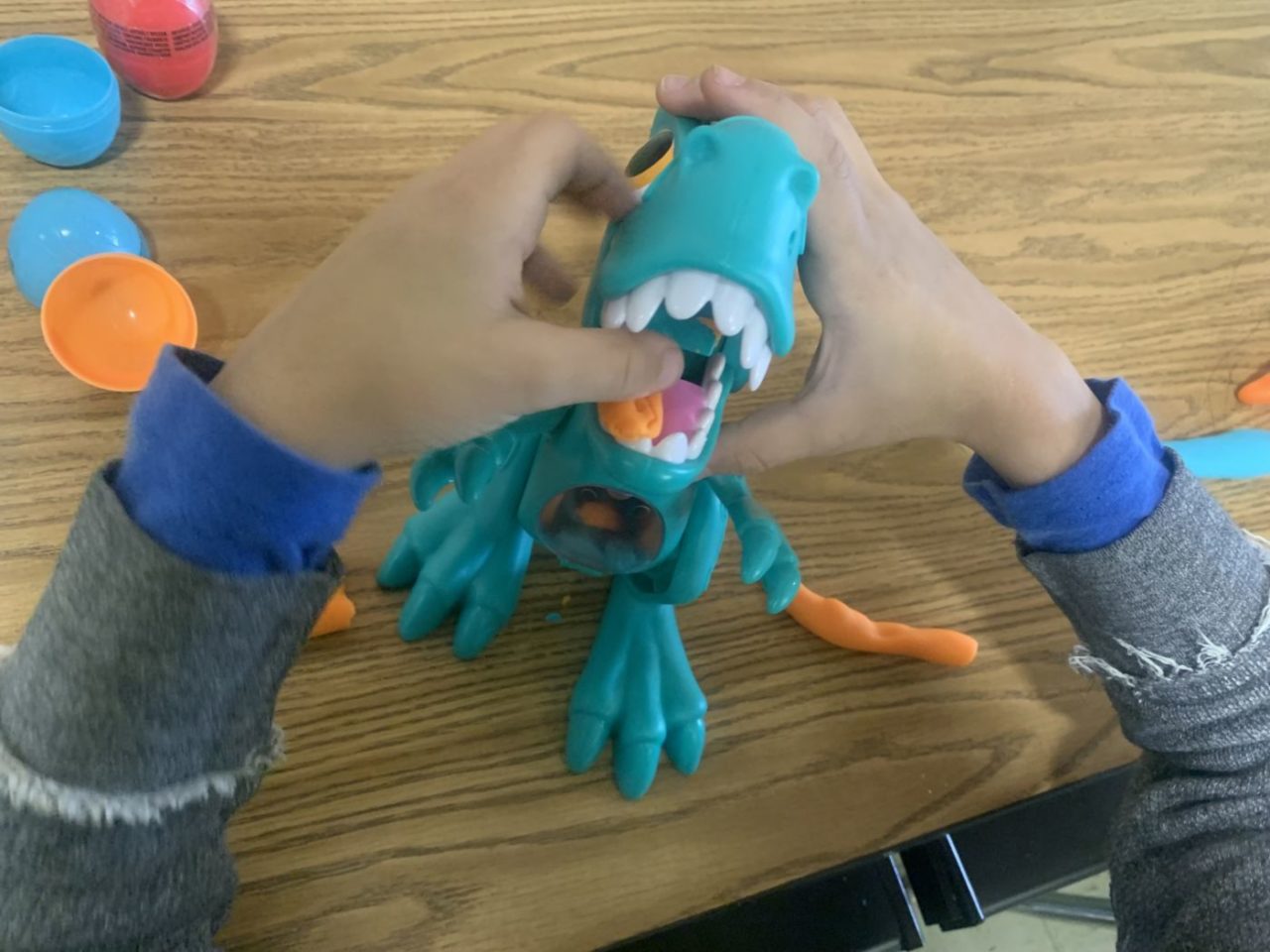 5 Ways to Use Play-Doh in the Classroom - The Autism Helper